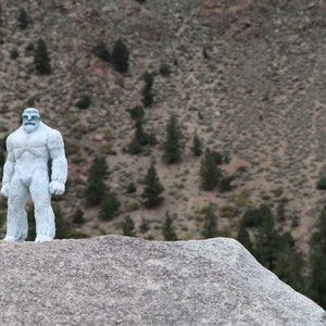 EPIC YETI Statue Sasquatch Bigfoot Figure Yeti Figurine 9 - Etsy