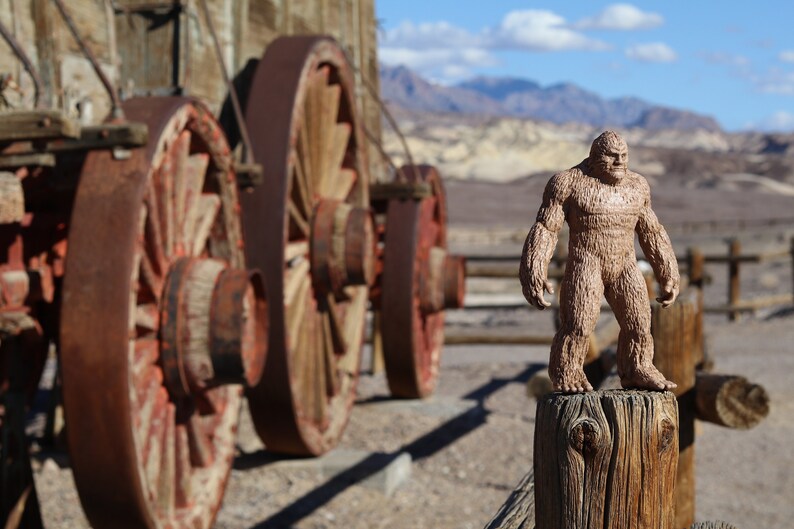 EPIC BIGFOOT Statue Sasquatch Figure Yeti Figurine Beige - Etsy