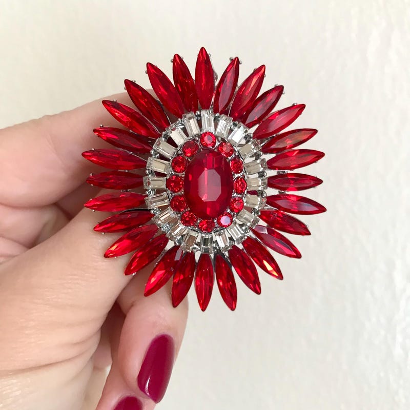 Red Vintage Brooch - Etsy