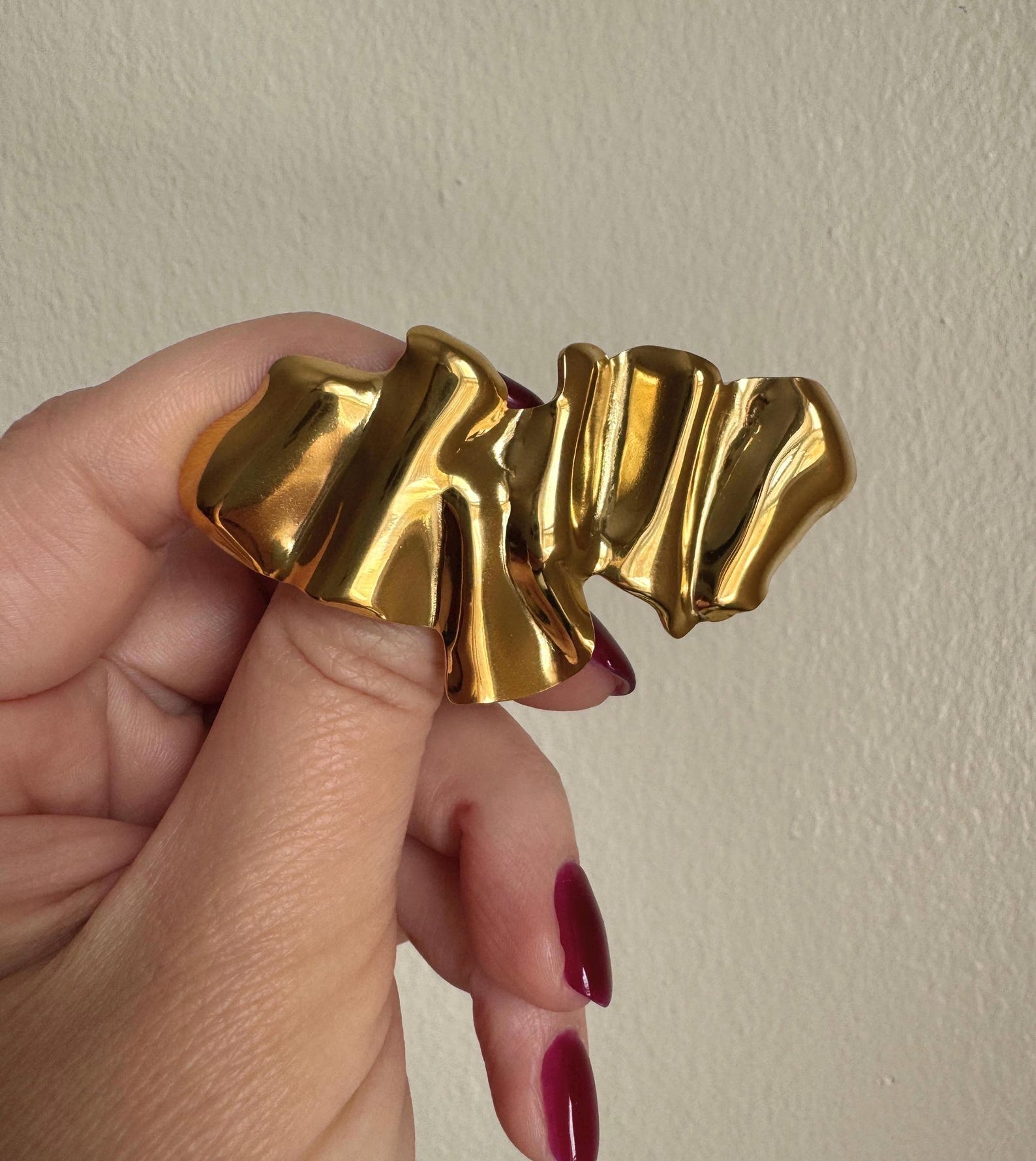 Crumpled Gold Brooch: Abstract Brutalist Art Pin (2,6 Inch) - Etsy