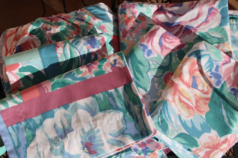 1980's 1990's Vintage Springmaid / Springs Queen Sheet Set 1 Flat, 4 P ...