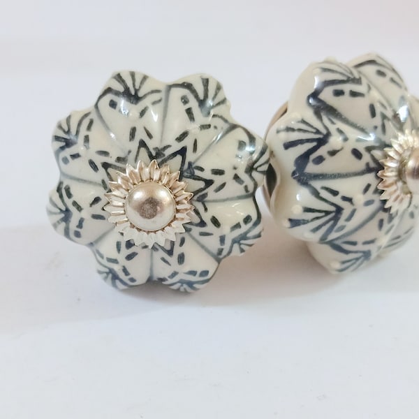 Casa Decor Drawer Pulls - Etsy