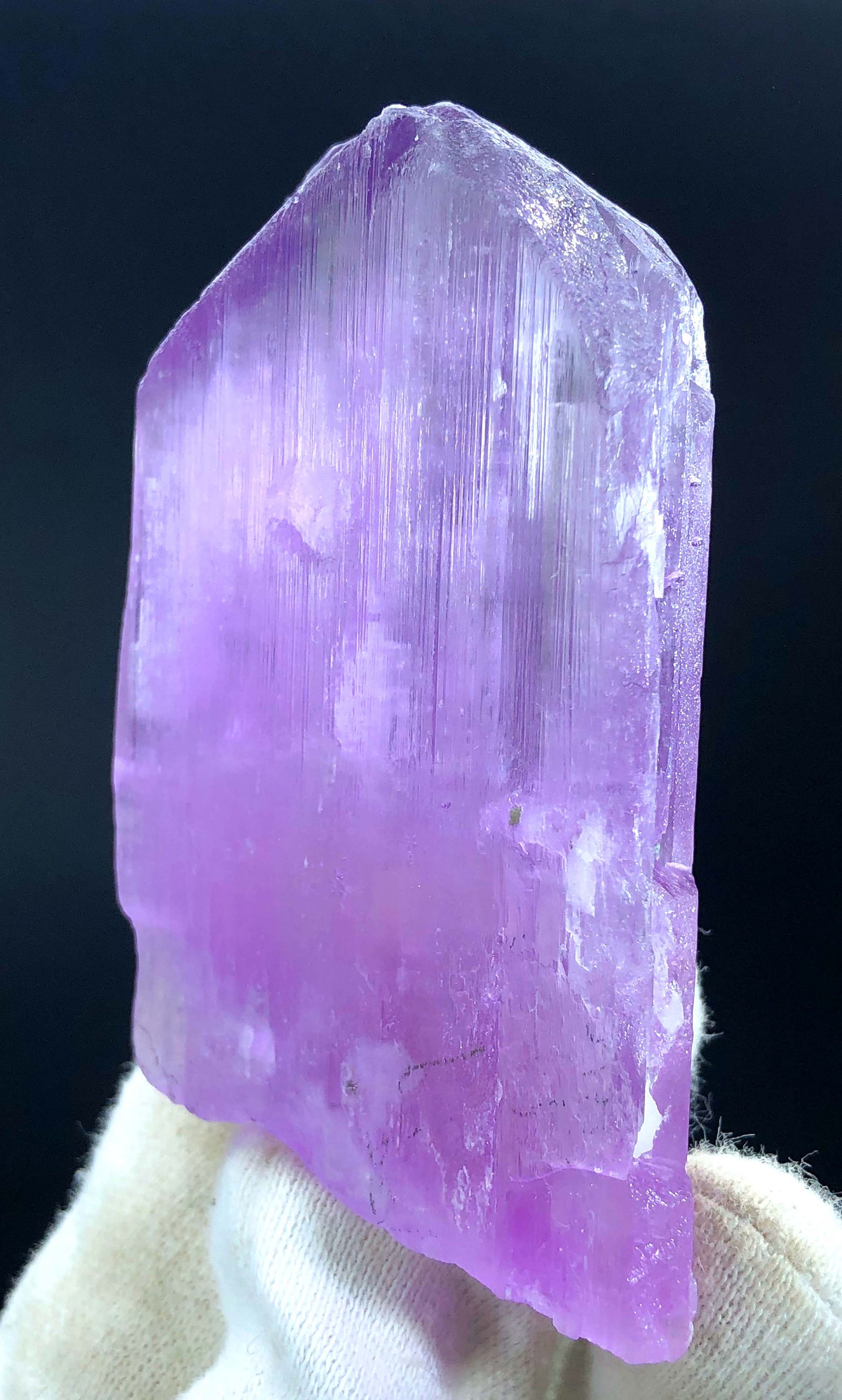 Natural Pink Color DT Kunzite Crystal, Raw Mineral, Kunzite Crystal ...