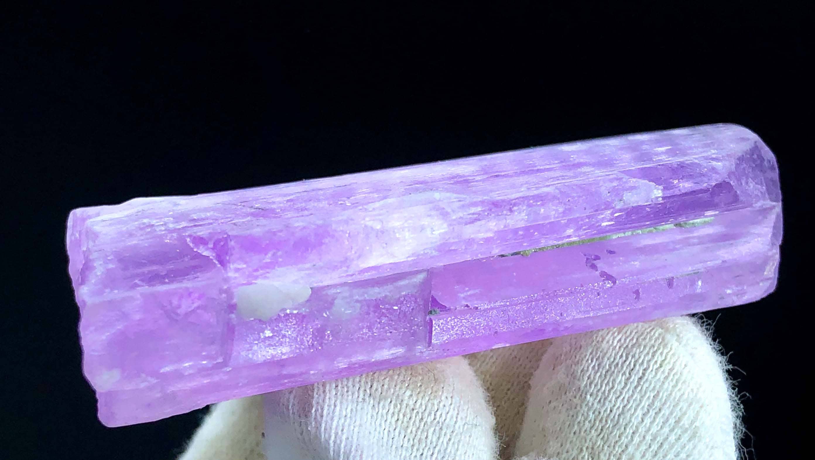 Natural Pink Color DT Kunzite Crystal, Raw Mineral, Kunzite Crystal ...