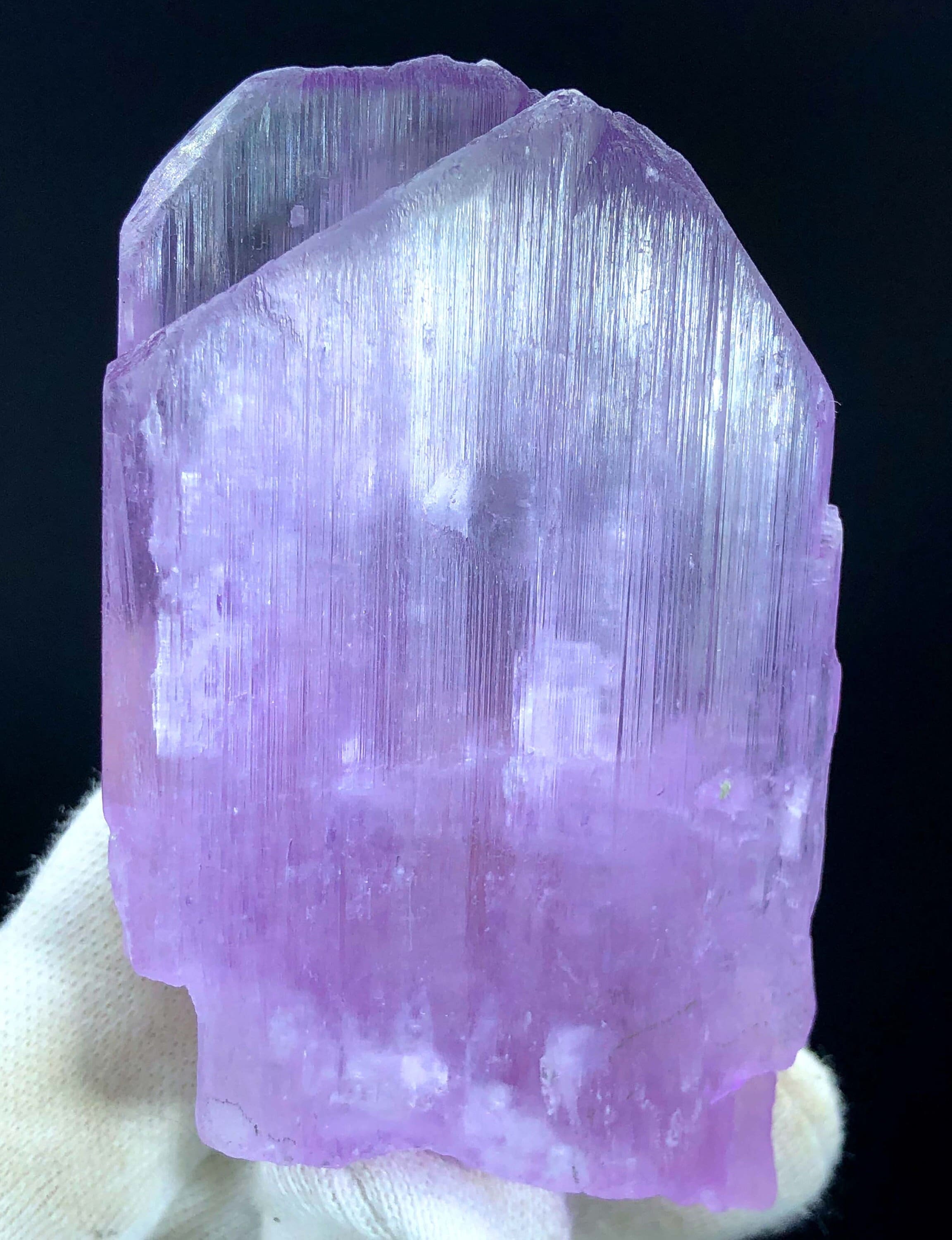 Natural Pink Color DT Kunzite Crystal, Raw Mineral, Kunzite Crystal ...