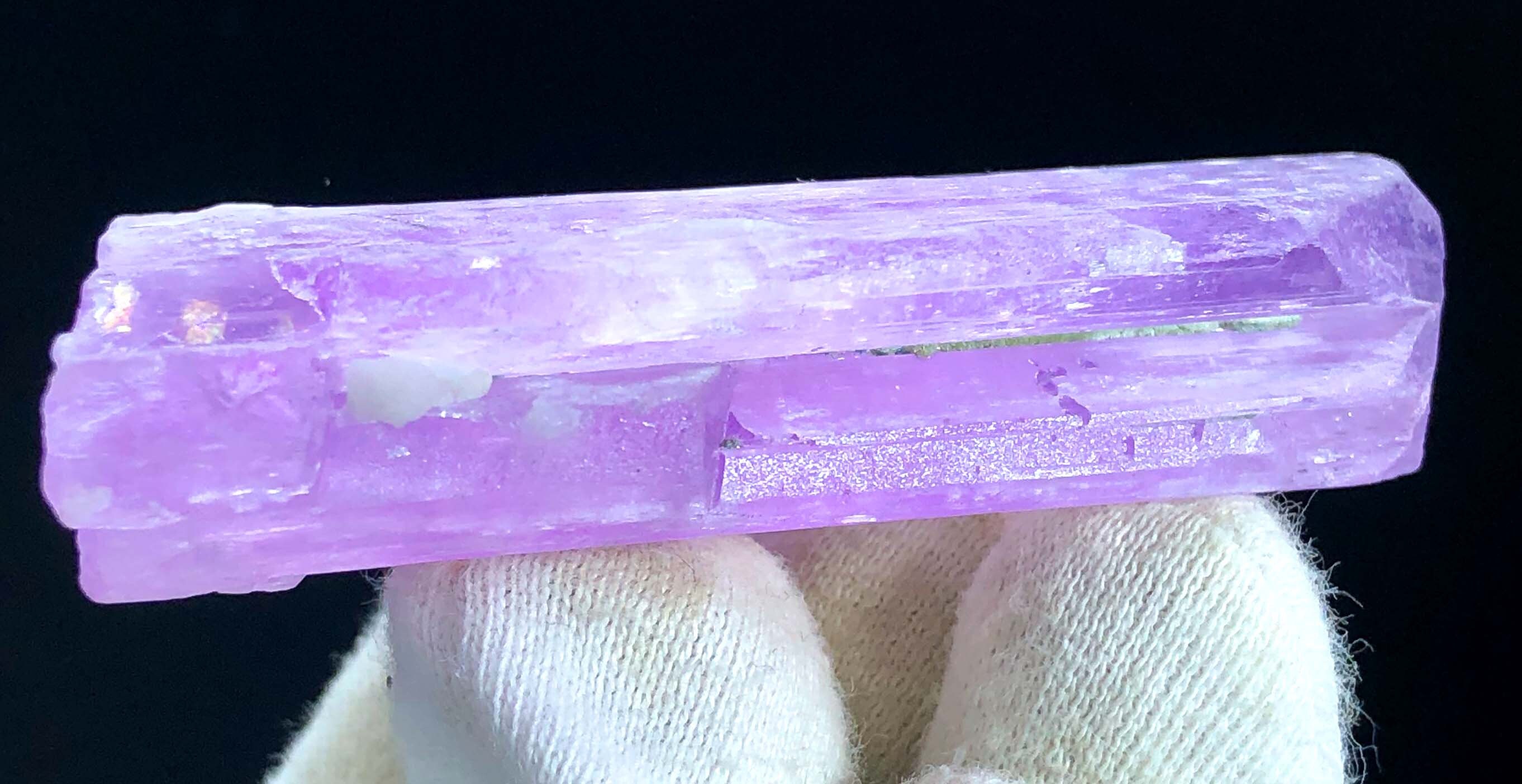 Natural Pink Color DT Kunzite Crystal, Raw Mineral, Kunzite Crystal ...