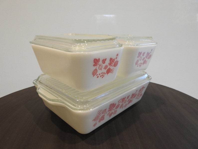 Pyrex Gooseberry Refrigerator Set, Pink on White, Complete Set, 1961 ...