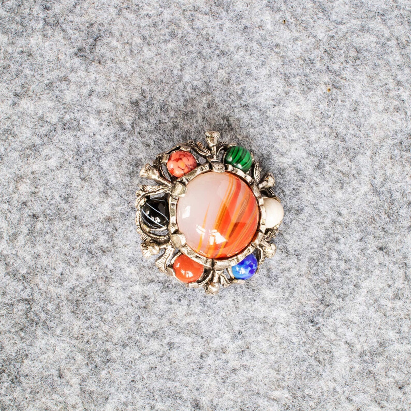 Vintage Miracle Round Brooch Old Silver Finish. Multicoloured Stones in ...