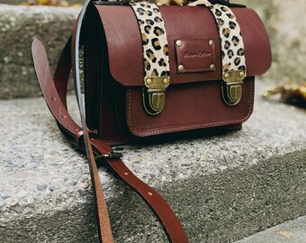 Vintage 70s Gepard Leopard Animal Embosses Painted BAG Lion Flower ...