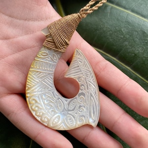 Mother of Pearl Curved Fish Hook Maori Pendant With Adjustable Braided ...