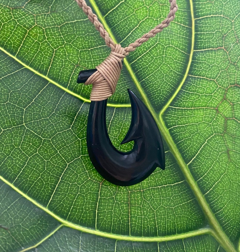 Maori Hei Matau New Zealand Fish Hook Bone Necklace Choker - Etsy