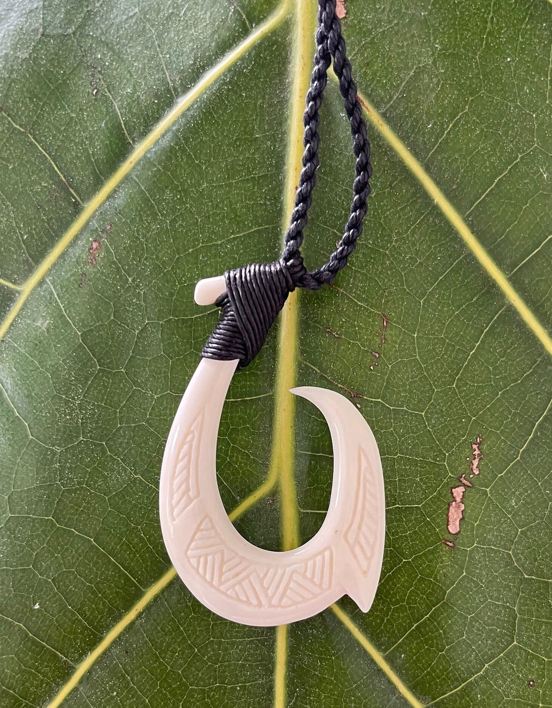Maori Hei Matau New Zealand Fish Hook Buffalo Bone Necklace Choker With ...