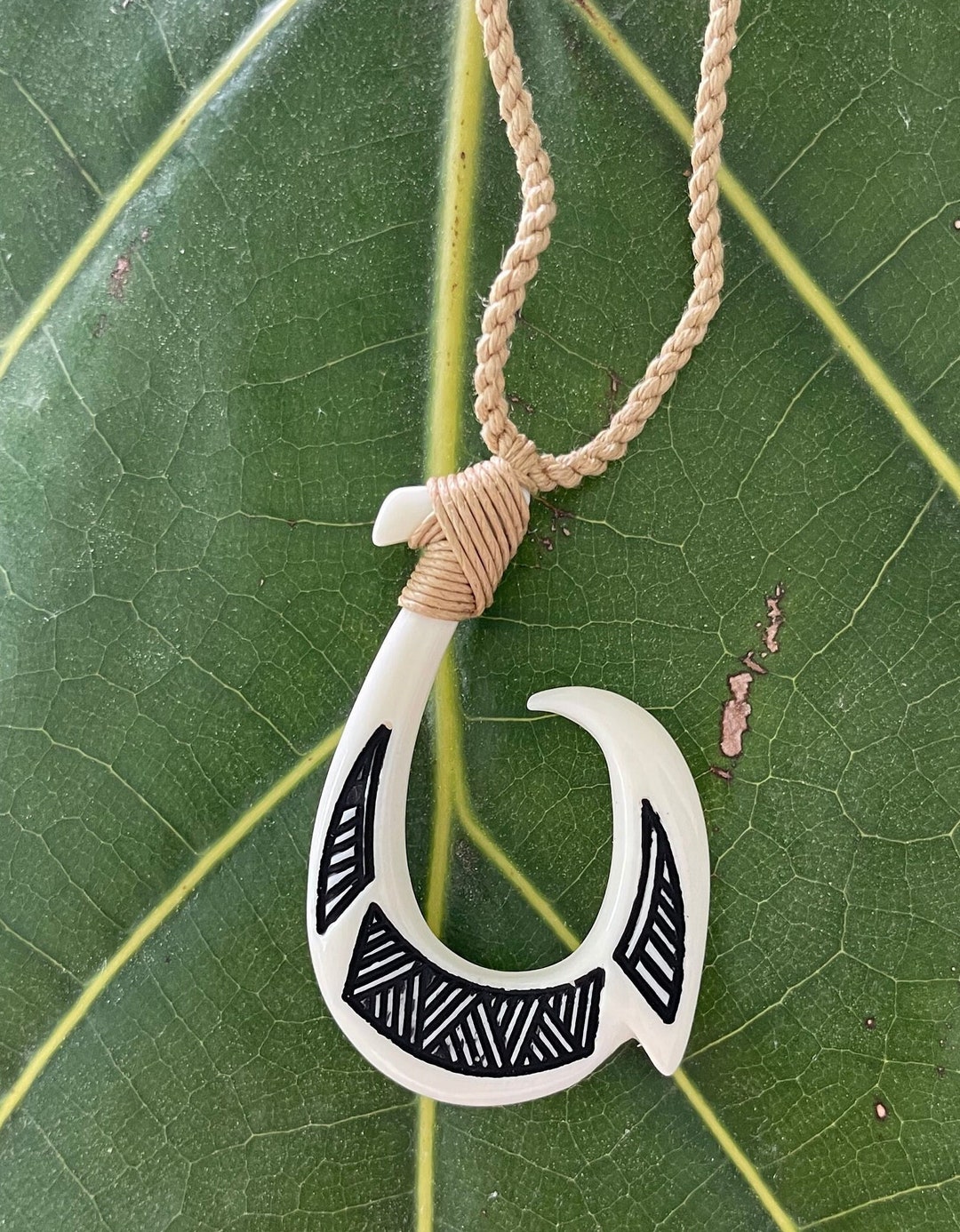 Maori Hei Matau New Zealand Fish Hook Bone Necklace Choker With ...