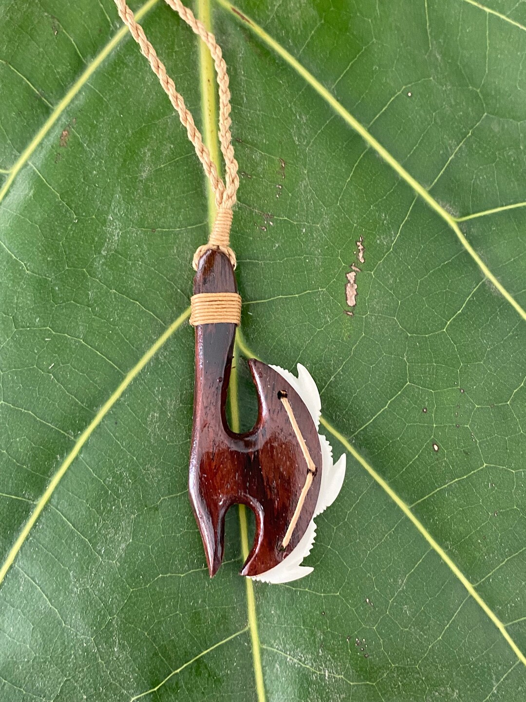 Sono Wood W/ Shark Tooth Hawaiian Jewelry Ancient Weapon Lei O Mano ...