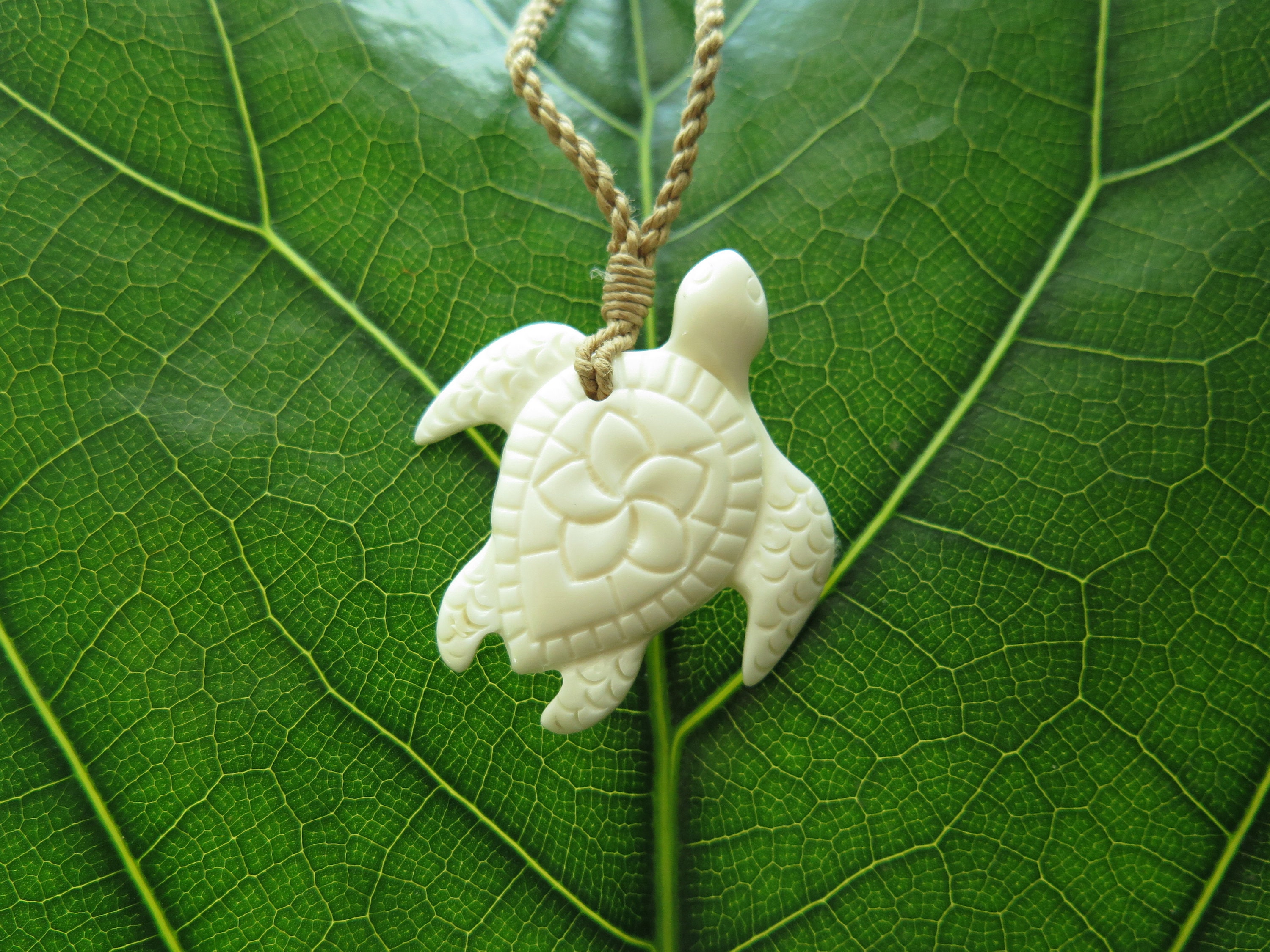 Buffalo Bone Honu Turtle Plumeria Outline White Hawaiian | Etsy