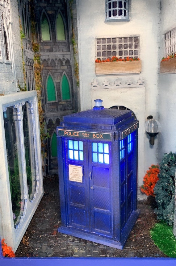 TARDIS Book Nook Dr Who Doctor Who Book Gift Recycled | Etsy