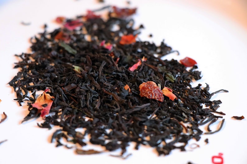 Raspberry Black Tea and White Tea / Loose Leaf Tea / Fruit Tea | Etsy