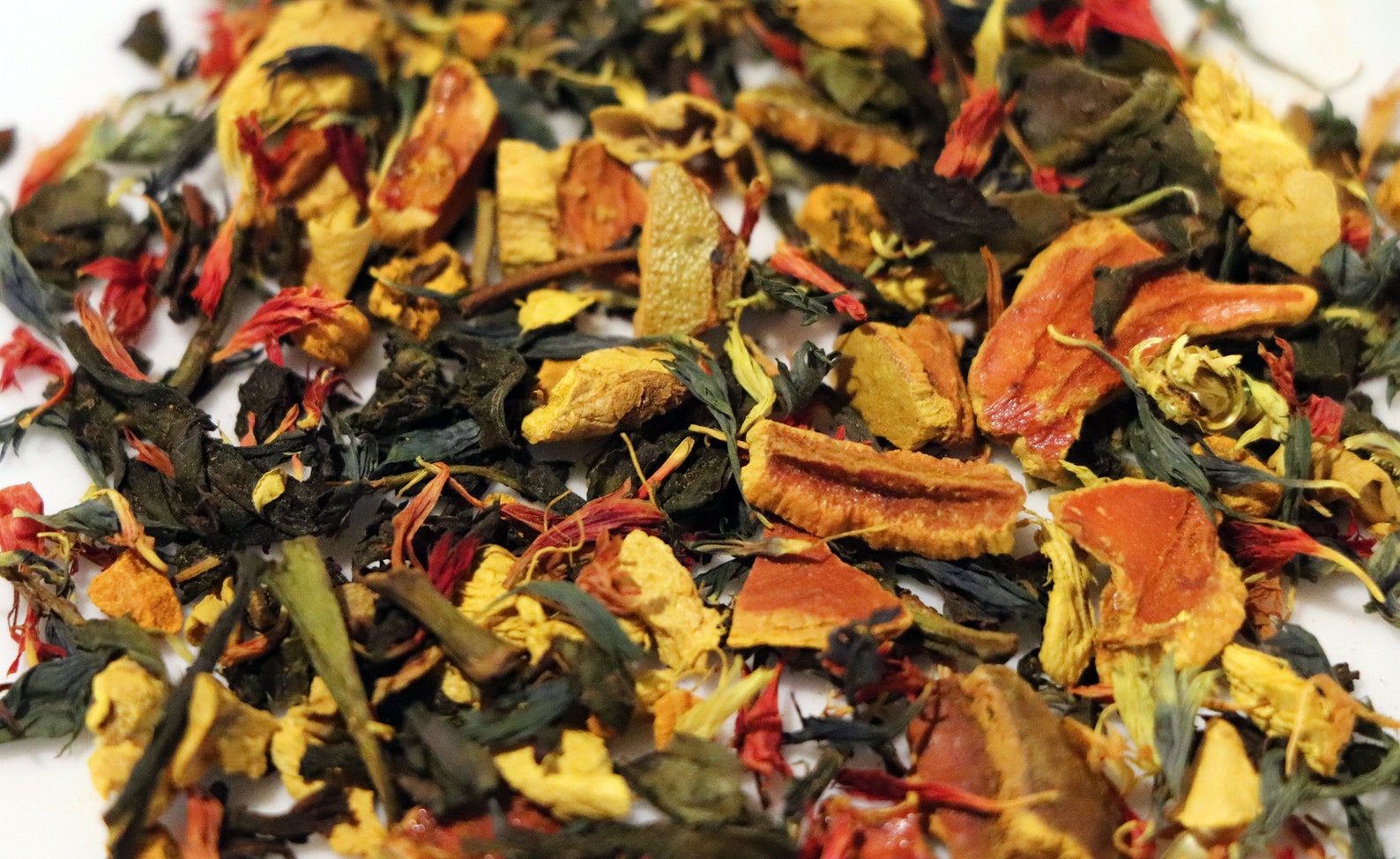 Ginger Turmeric Herbal Tea / Loose Leaf Tea / Wellness Tea / | Etsy