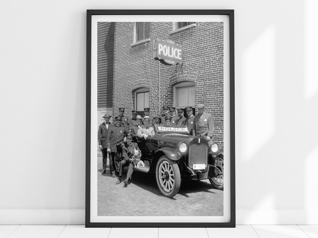 Vintage Police Print, Police Officer Print, Black and White Art, Police ...