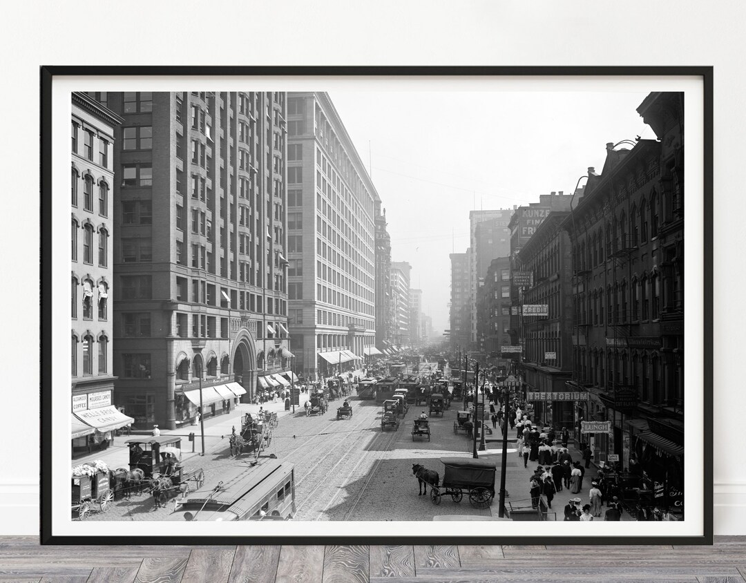 Vintage Chicago Black And White Photography Dec. 31, 1924: Swedish New