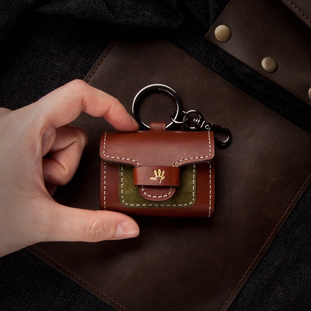 Apple Airpods Pro Leather Case with Personalization initial | Etsy