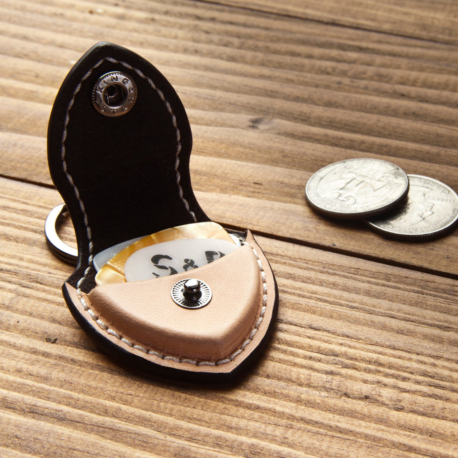 Premium Leather Guitar Pick Holder Guitar Pick Case: V1 | Etsy