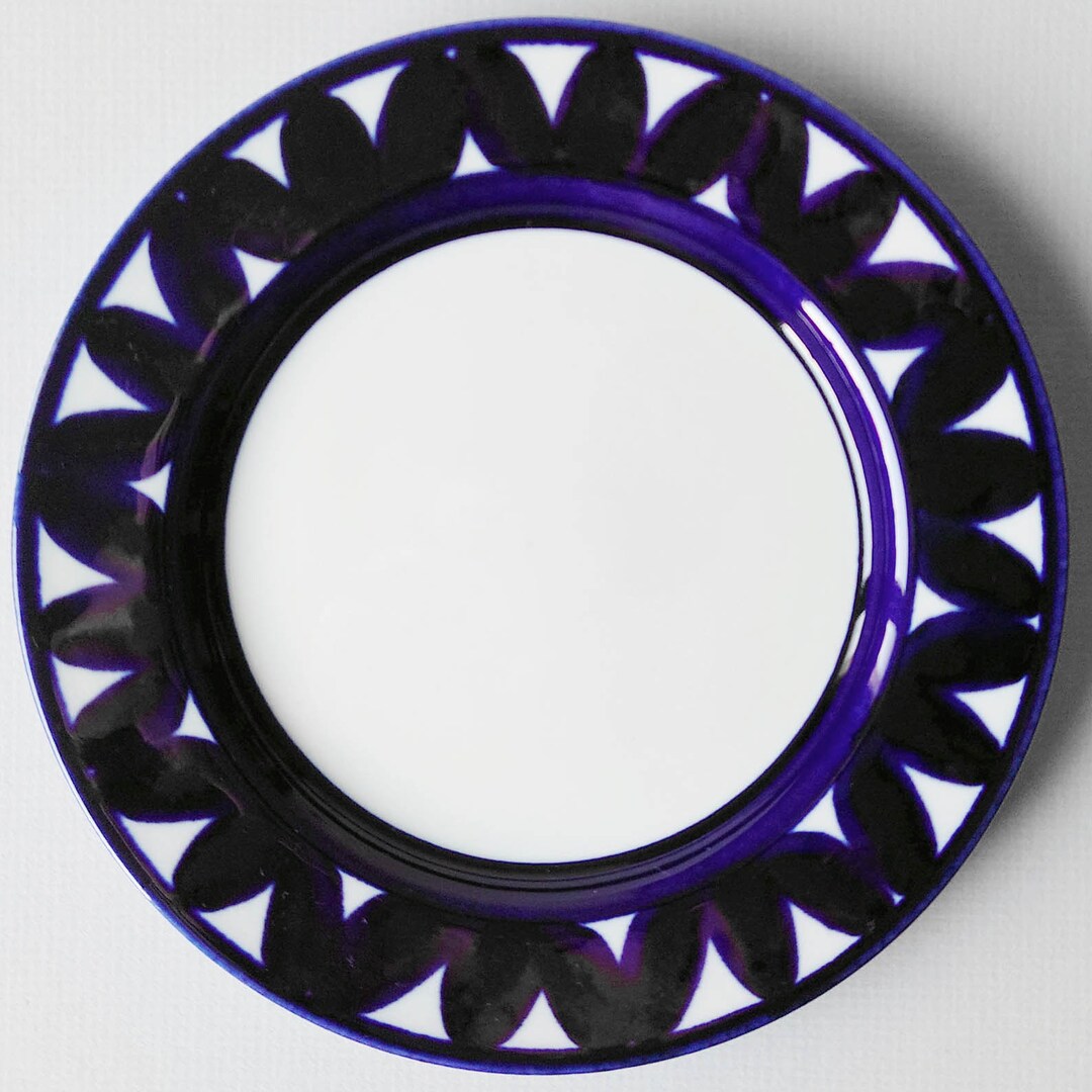 Finnish Arabia Factory's Hand-painted Sotka Plate 172 Cm - Etsy