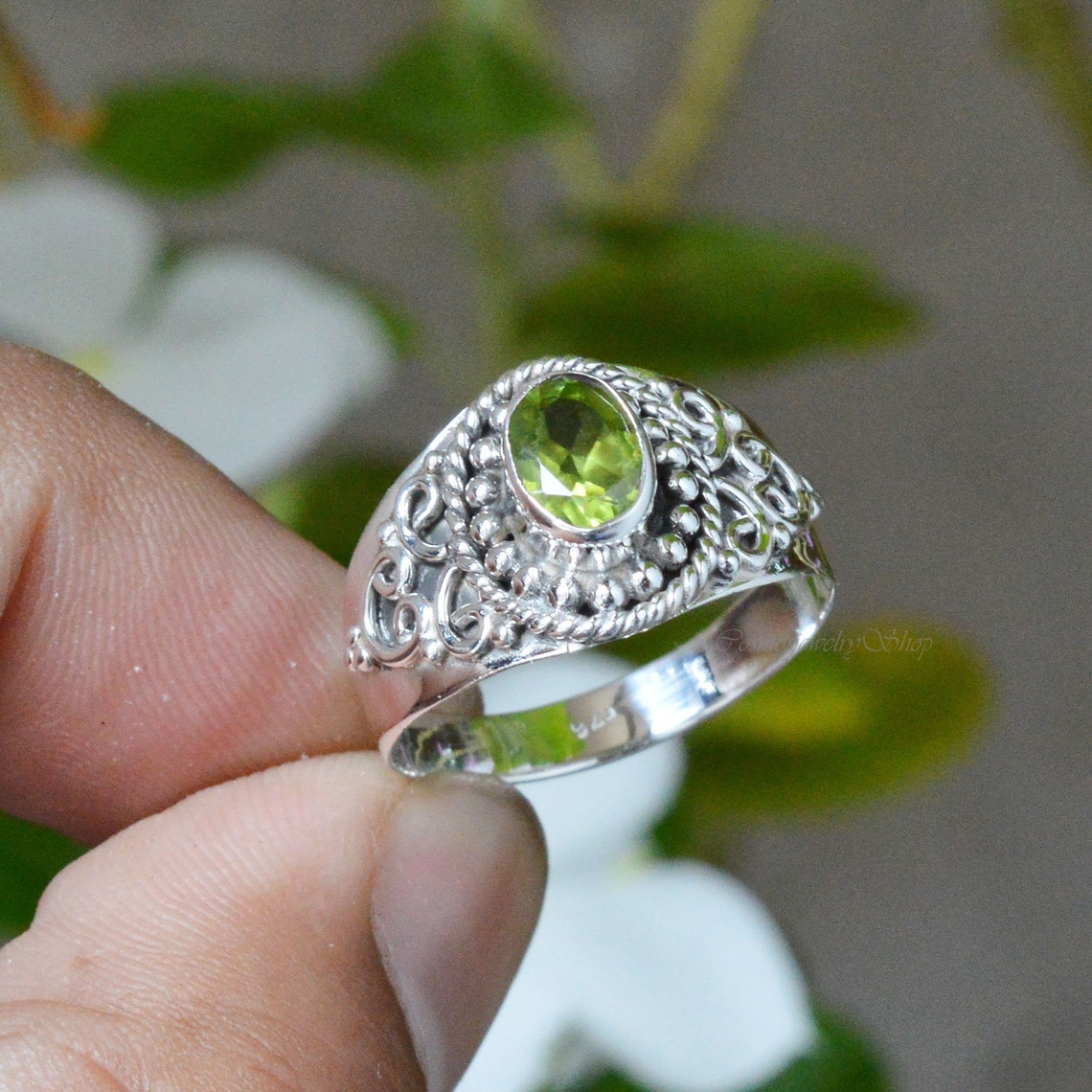 Natural Peridot Ring Genuine Peridot 5x7 Mm Oval Gemstone - Etsy UK