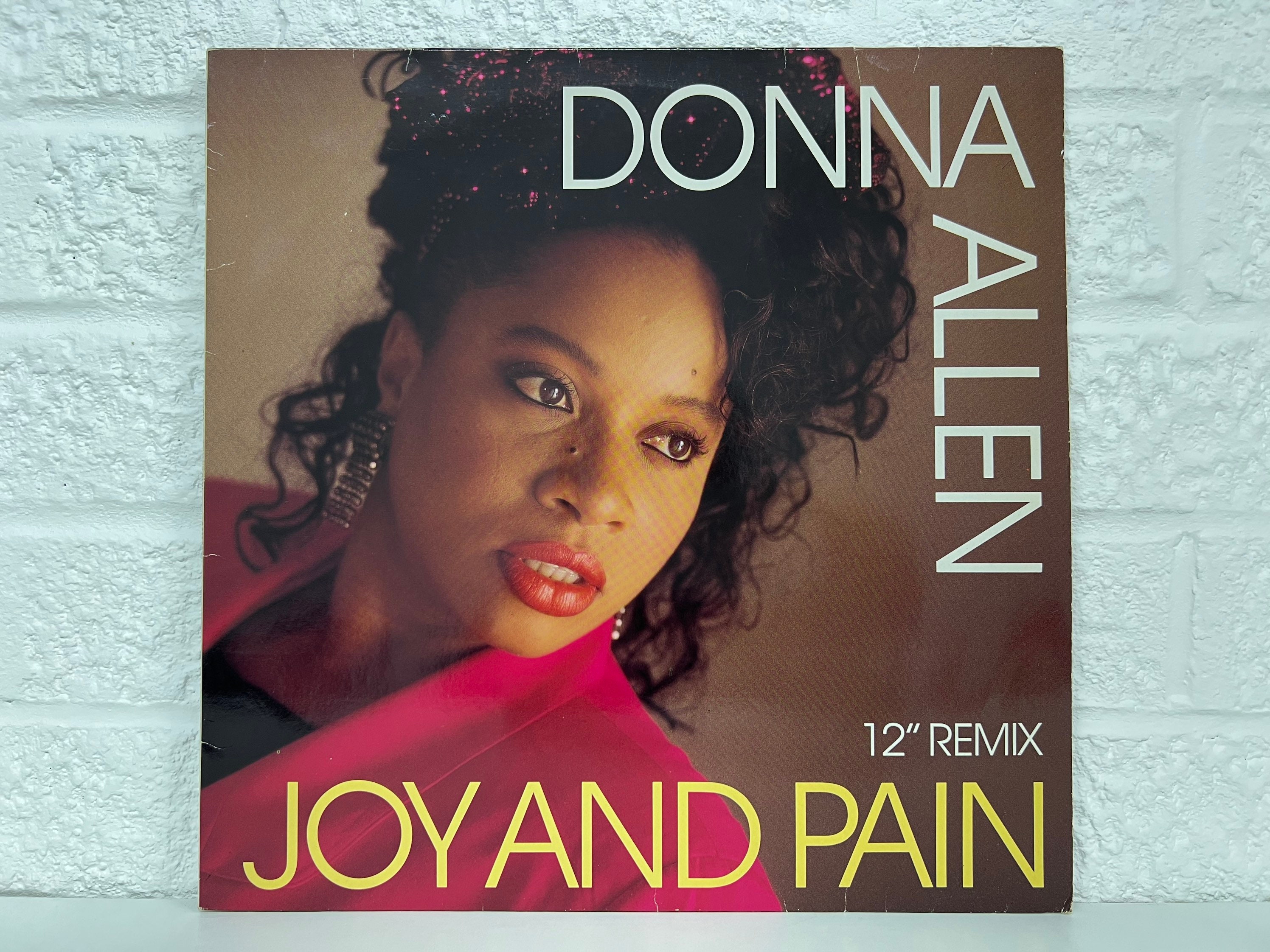 Donna Allen's Instagram, Twitter & Facebook on IDCrawl