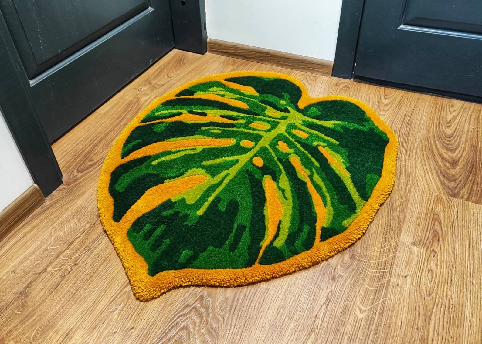 Handmade Tufted Rug Monstera Deliciosa Leaf Rug, Houseplant Inspired ...