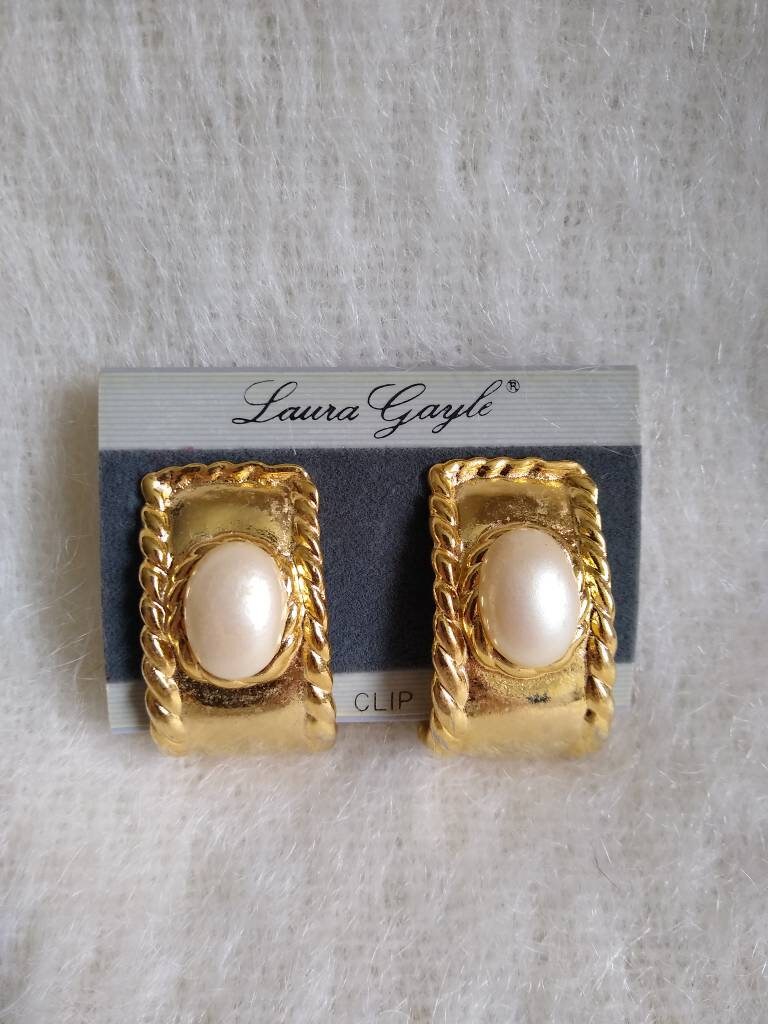 Vintage Laura Gayle Gold Tone and Faux Pearl Chunky Clip - Etsy
