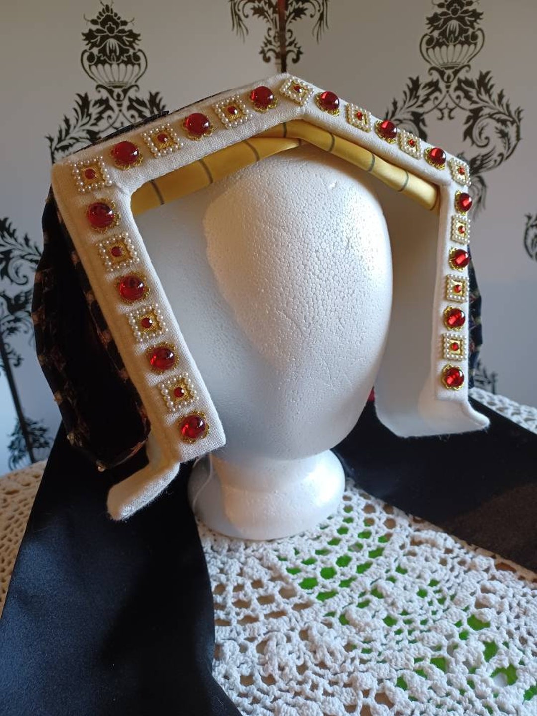 Lady Alice's Gable Hood - Etsy