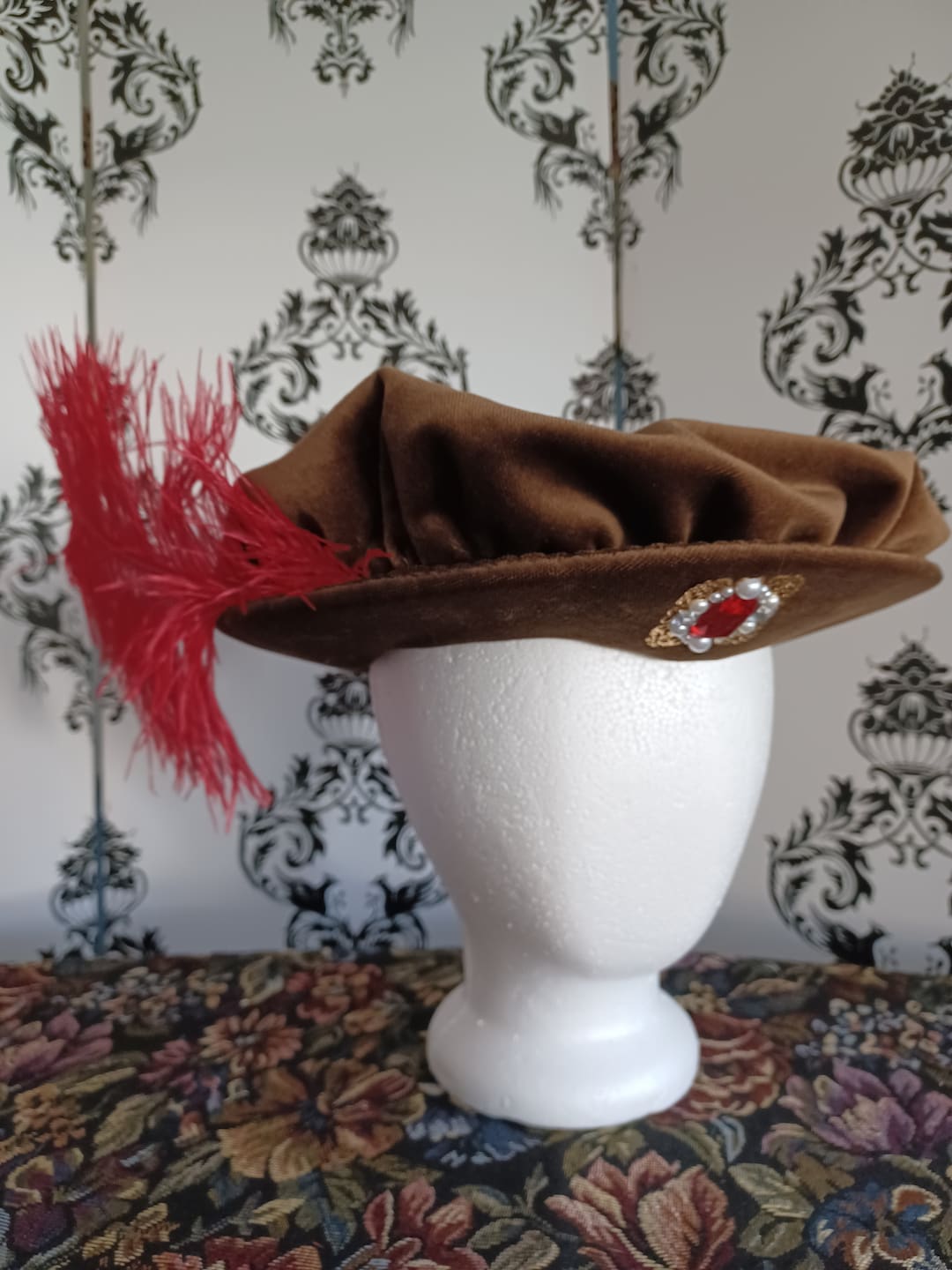 Sir Robin's Jaunty Tudor Bonnet - Etsy