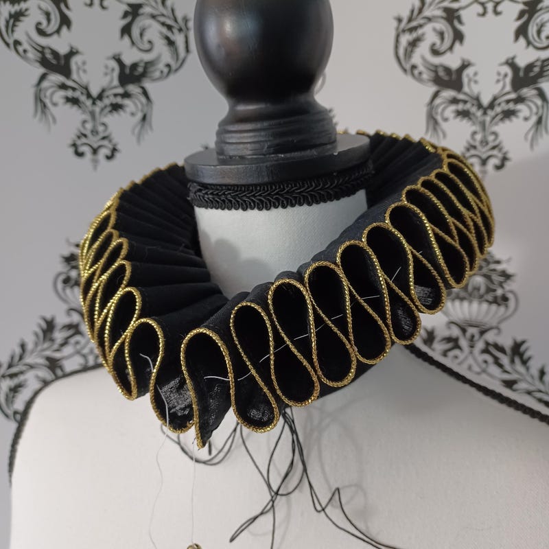 Elizabethan Ruff - Etsy