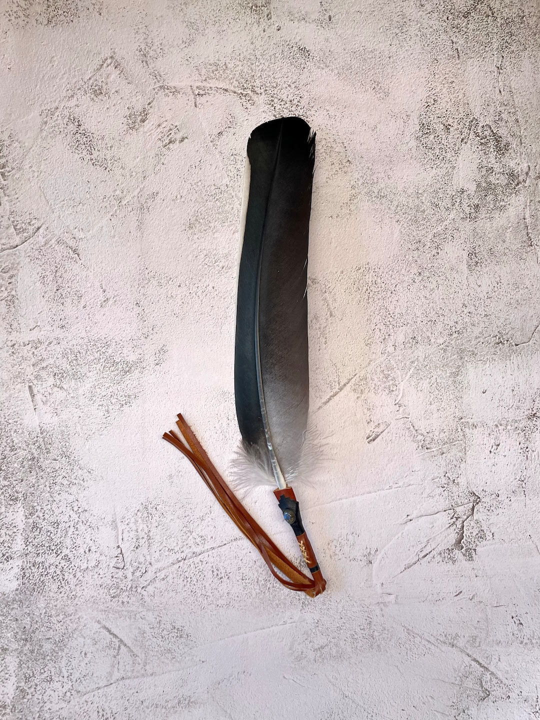 Single Condor Feather With Leather Handle and Labradorite Stone - Etsy UK