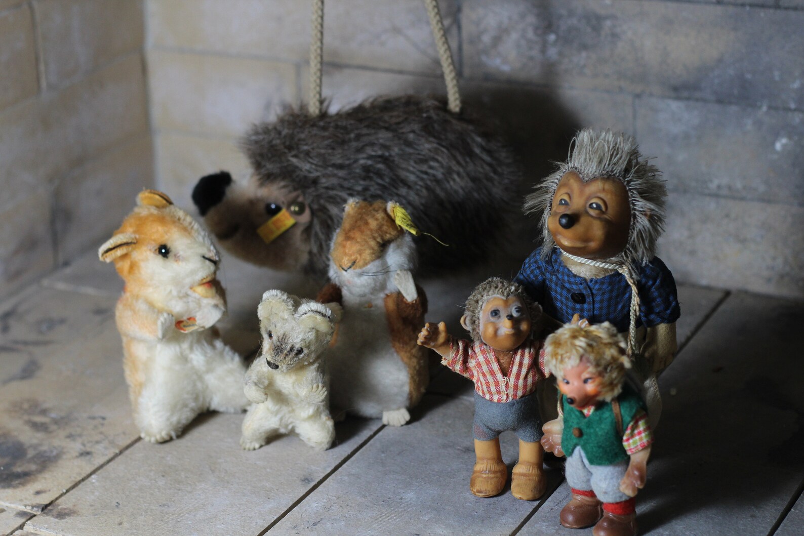 Vintage Steiff Hedgehog Family & Chipmunk Friends - Hedgehog Purse ...