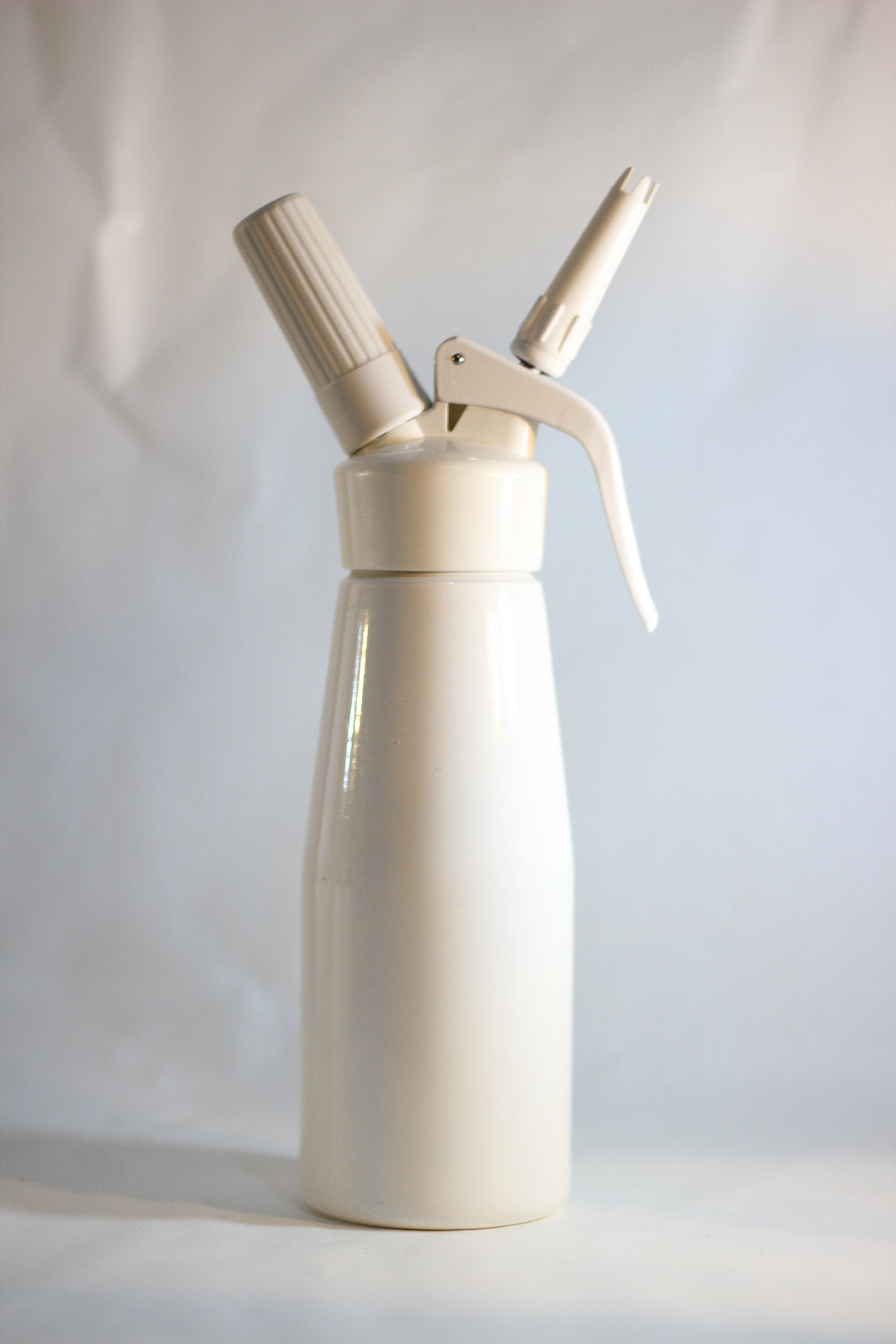 Isi Whipped Cream Dispenser