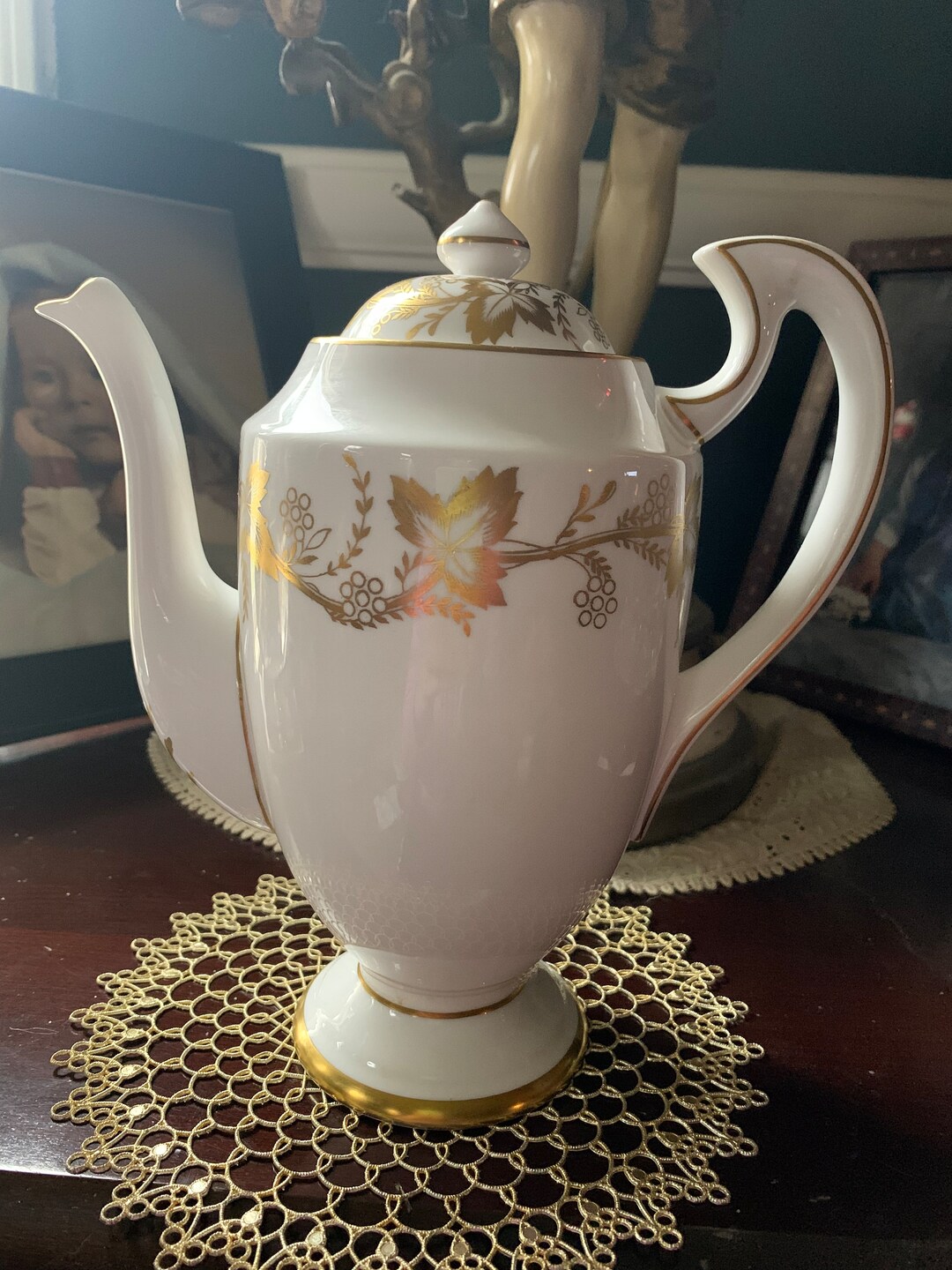 Cambridge Gold Leaves Tea Pot by Grosvenor - Etsy