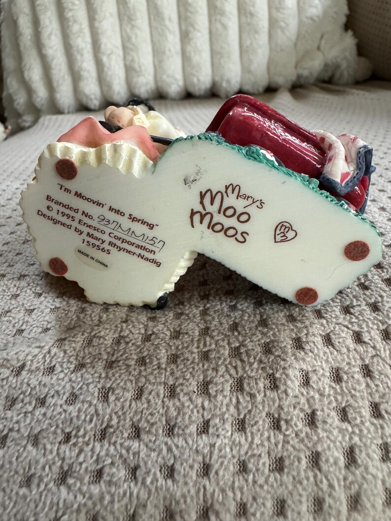 Vintage Enesco Mary Moo Moo's i'm Moovin' Into Spring 1995 - Etsy