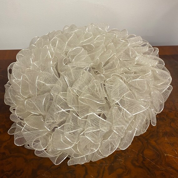 1960s Swiss vintage white net ribbon pleat wedding ha… - Gem