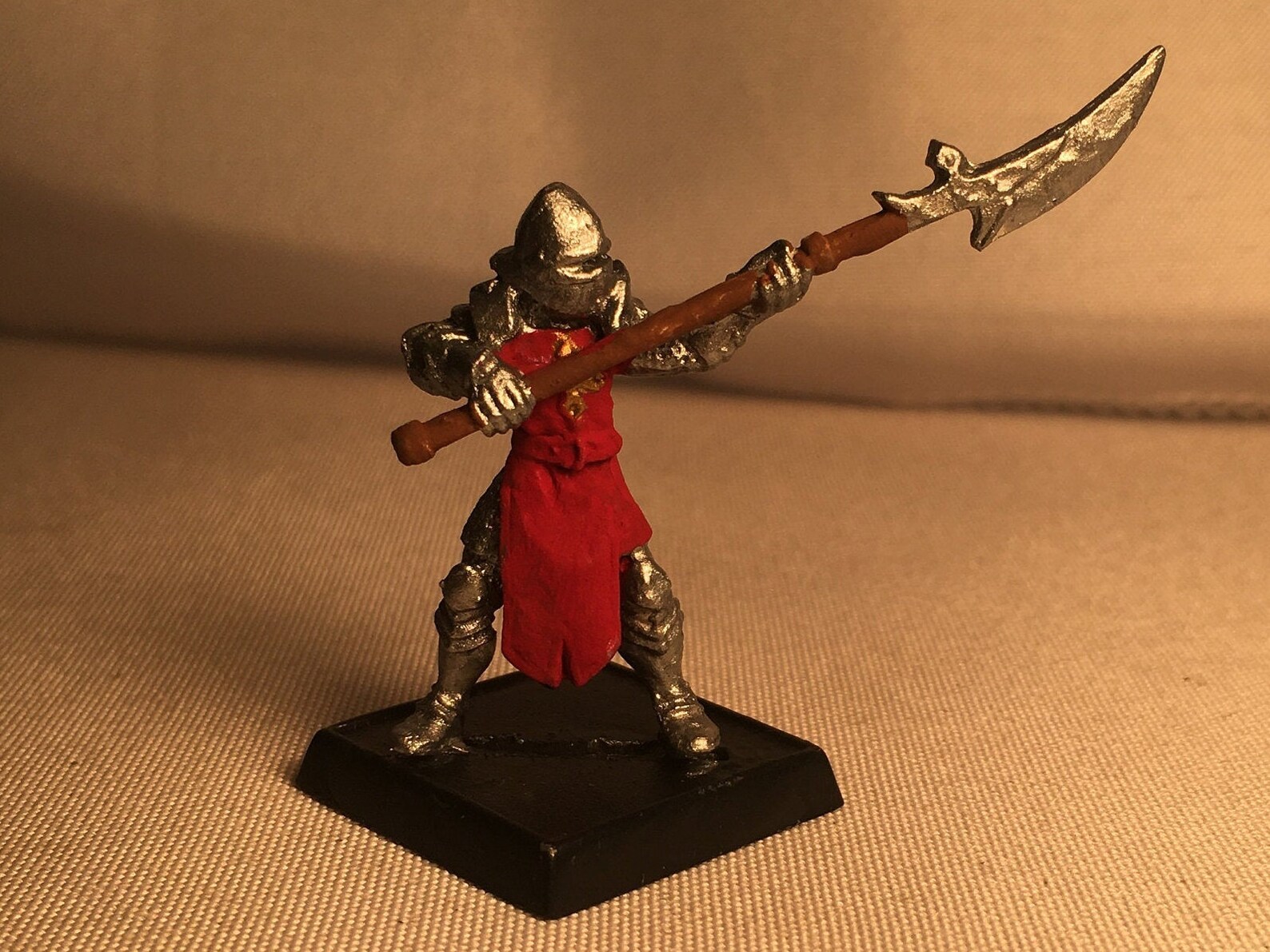 Human Glaive Painted Dnd Miniature/human Fighter Hand Painted - Etsy