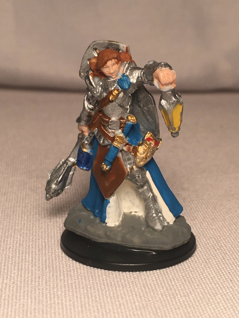 Female Human Cleric Painted Dnd Miniature/half Elf Cleric Painted Mini ...