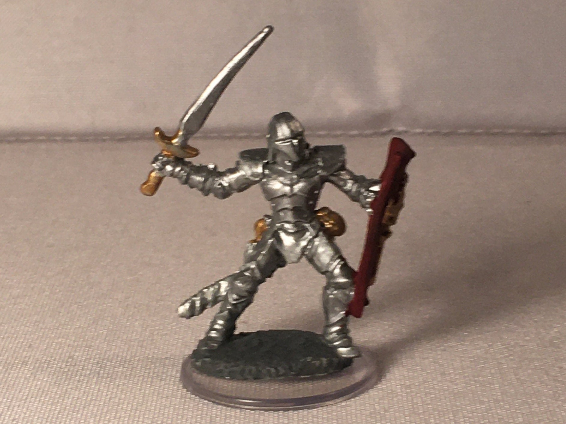 Human Paladin Painted Dnd Miniature/human Fighter D&D Hand - Etsy