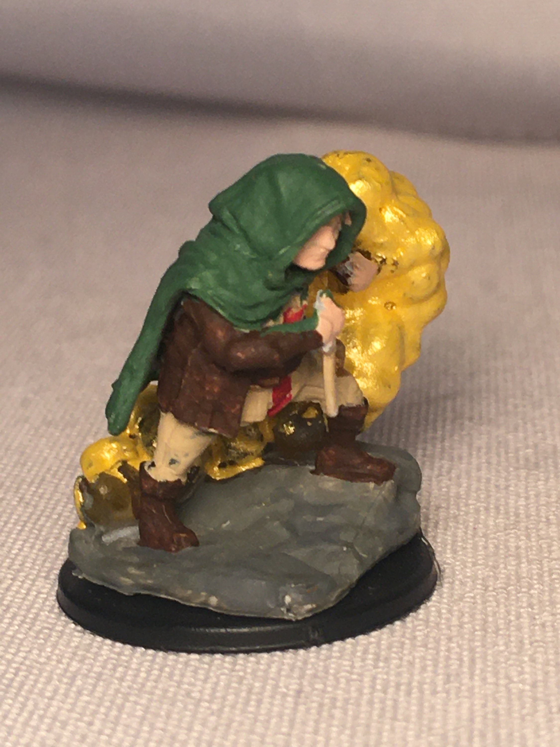 Halfling Rogue Arcane Trickster Painted DnD MiniatureHalfling Fighter ...
