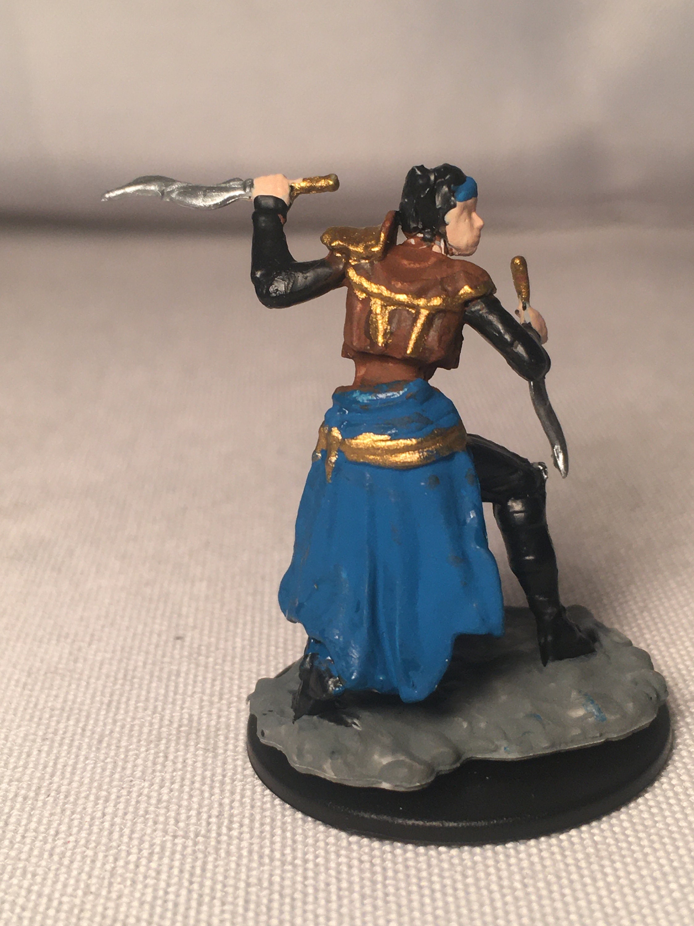 Female Elf Rogue Painted Dnd Miniature/human Rogue Painted D&D Mini ...