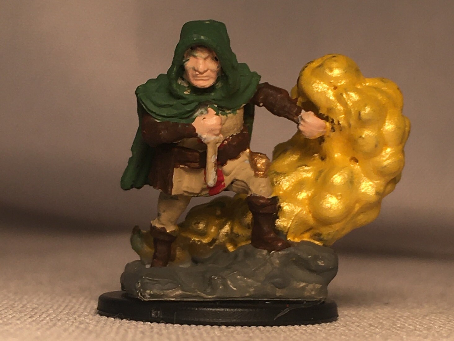 Halfling Rogue Arcane Trickster Painted DnD MiniatureHalfling Fighter ...