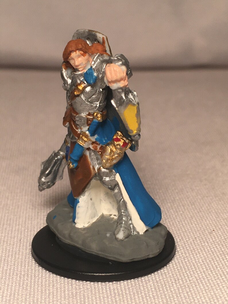 Female Human Cleric Painted Dnd Miniature/half Elf Cleric Painted Mini ...