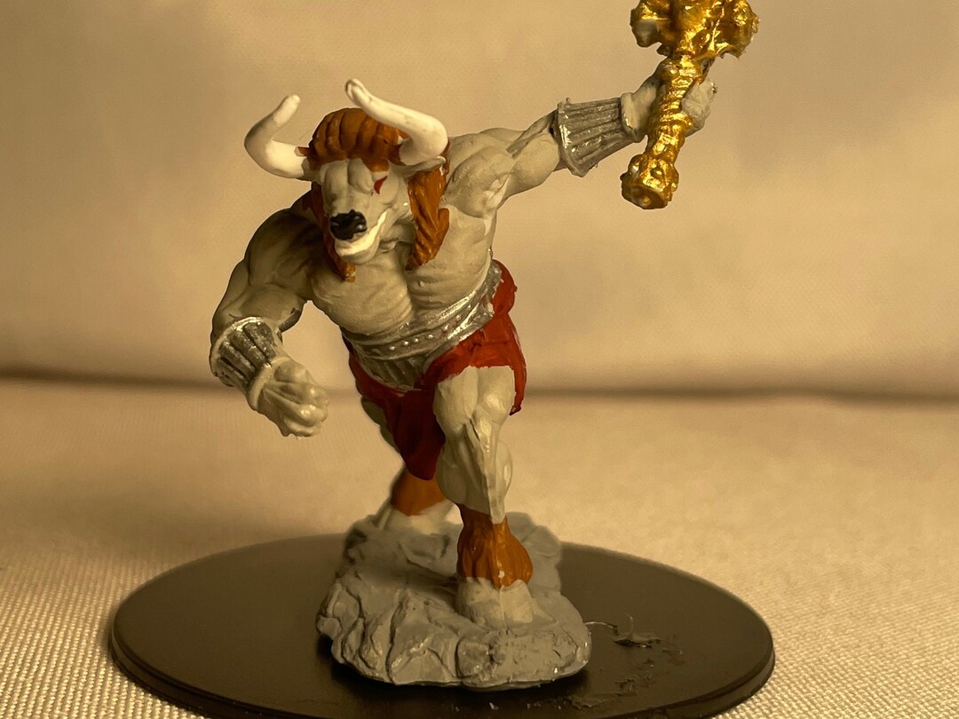 Minotaur Fighter Painted Miniature/minotaur Paladin Hand Painted Mini ...
