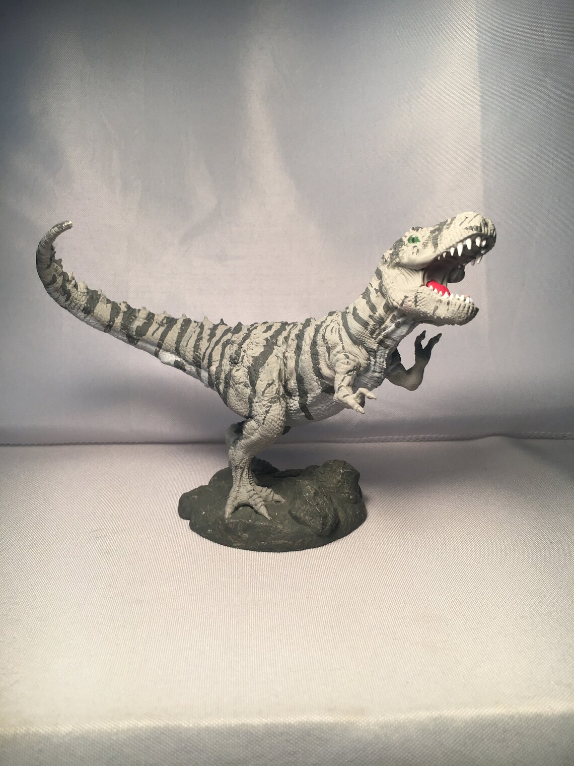 T-rex Painted Dnd Miniature/tyrannosaurus Rex D&D Hand Painted - Etsy