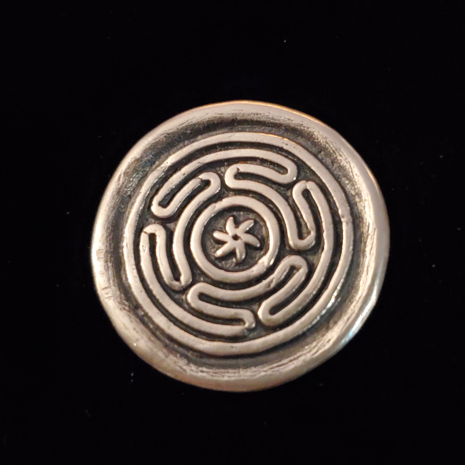 Strophalos or Hekates Wheel Pendant Altar/divination Coin - Etsy